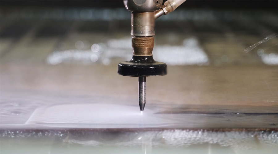 What makes waterjet cutters special - WAZER
